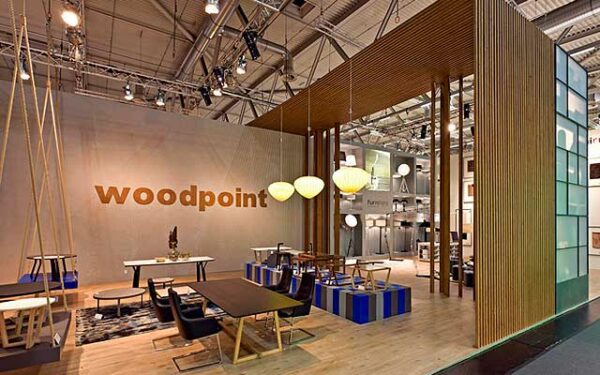 El encanto de la madera en el diseño de stands