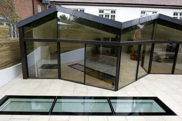 Suelos transparentes en la decoración del hogar